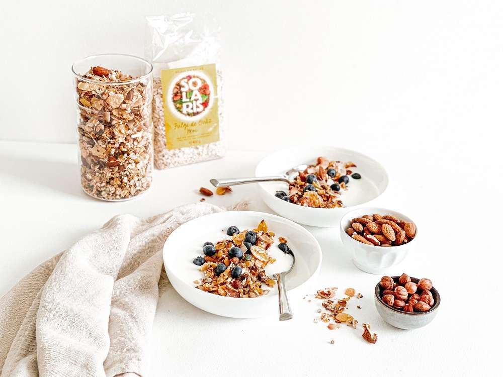 Mic dejun delicios si sanatos cu iaurt grecesc si granola - Blog ...